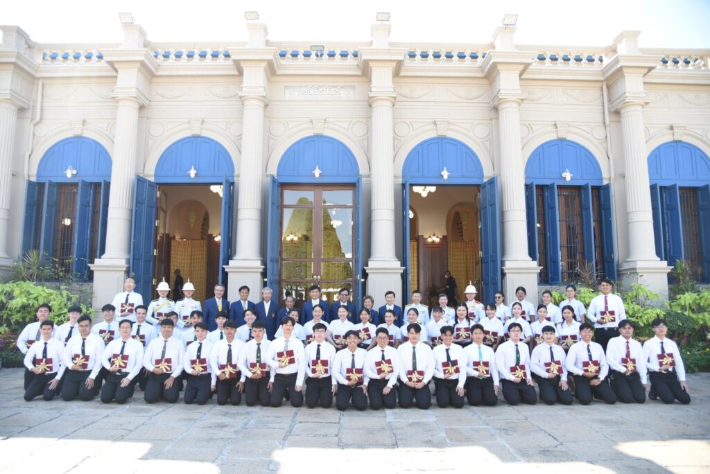 SIIT Students Receive Good Academic Performance Award - SIIT, Thammasat ...